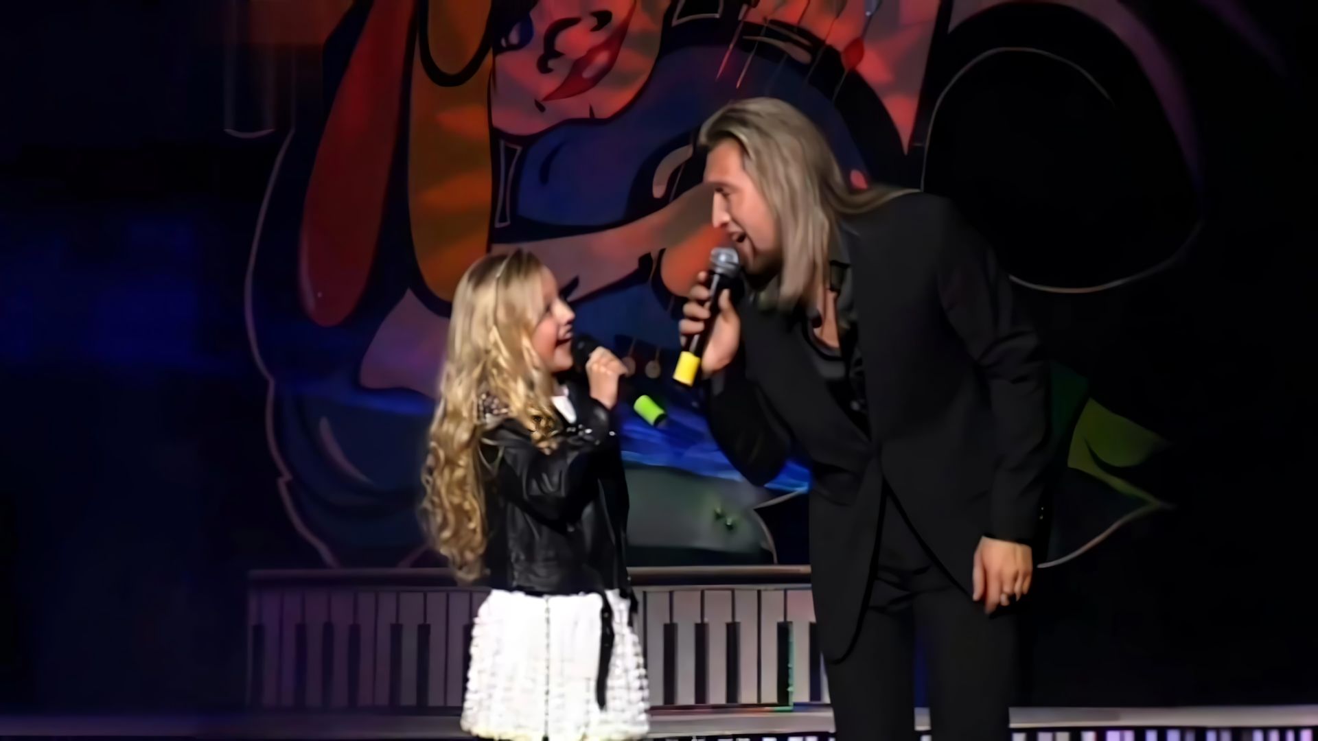 Пётр Елфимов и Александра Нехай - Ружа кветка (Фестиваль «Халi-Хало», Новополоцк, 15.11.2012 г.)