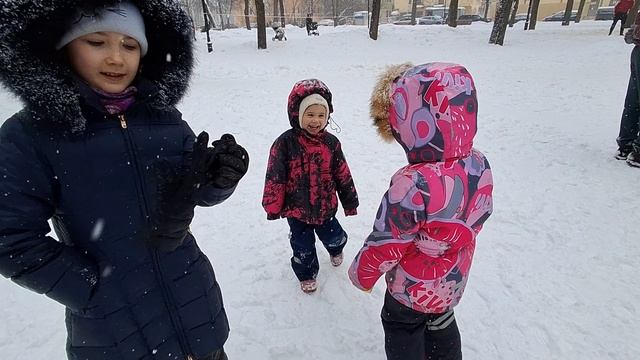 Весёлая Масленица. Детский праздник на улице. Как согреться зимой детям. Конечно, танцевать