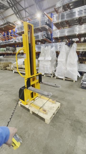 Ручной гидравлический штабелер с электропродъемом