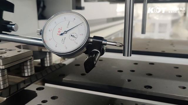 Замена и регулировка положения верхней сверлильной головы