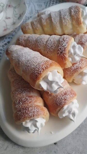 Слоёные трубочки с кремом