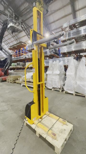 Ручной гидравлический штабелер с электропродъемом