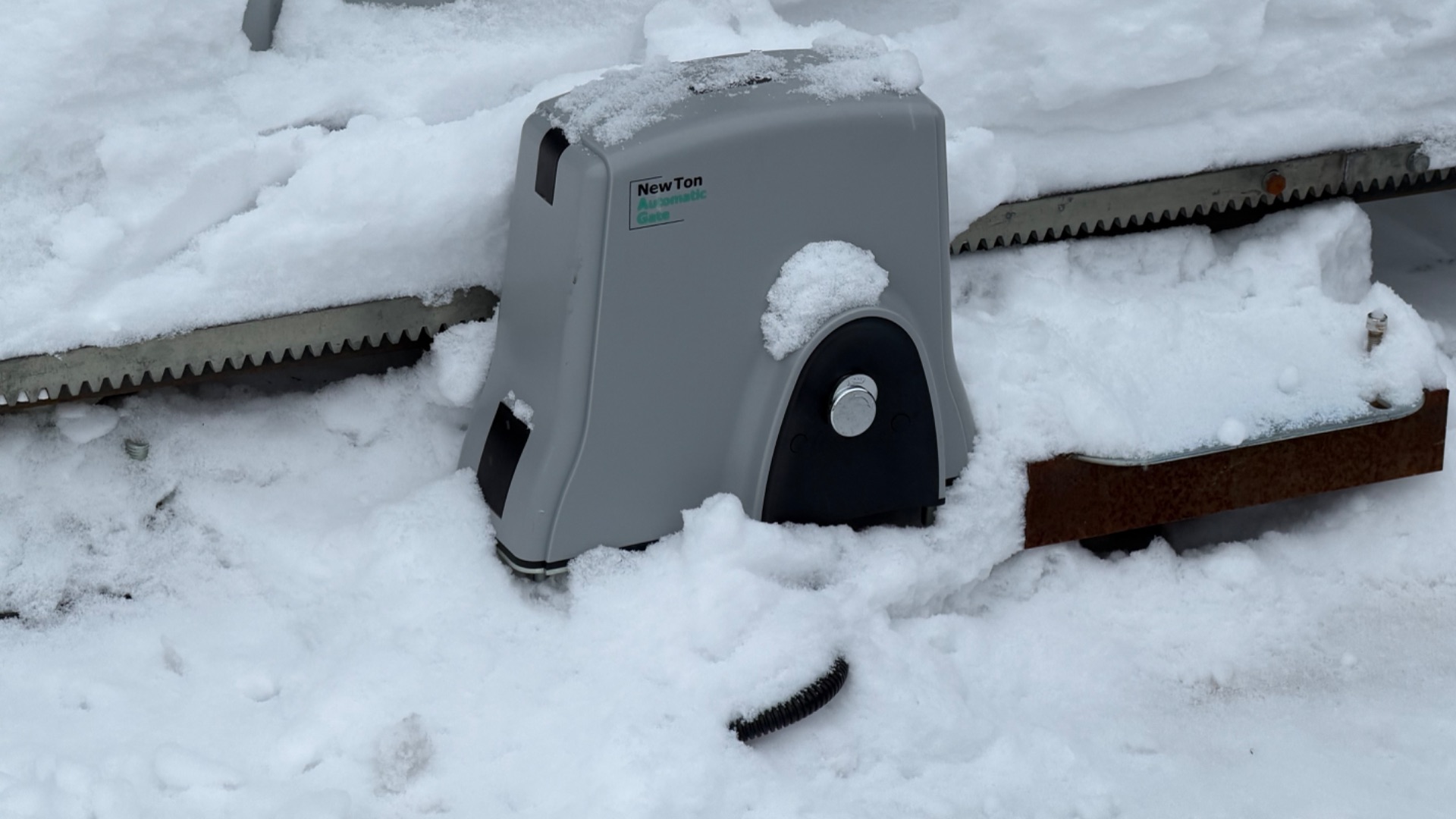 Привод NewTon Ultra A600KIT с  аккумулятором 24v