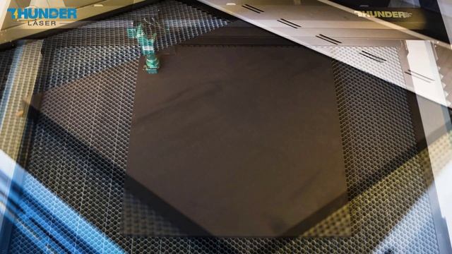 Выполнение заказов на лазерном станке Thunder Laser | меню для ресторана | ложемент