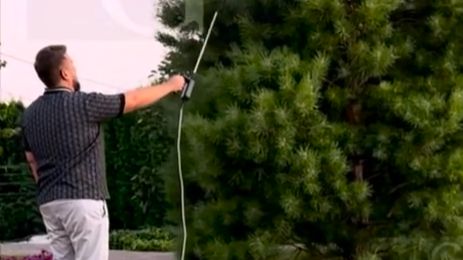 Обзор моего нового аккумуляторного опрыскивателя. Новый дачный помощник