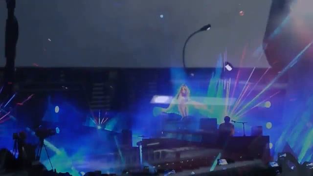 Royksopp - Monument (featuring Jonna Lee) (Live)