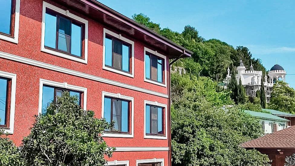 "ЛАЗУРНЫЙ БЕРЕГ" бутик-отель с питанием в Лдзаа (Абхазия)