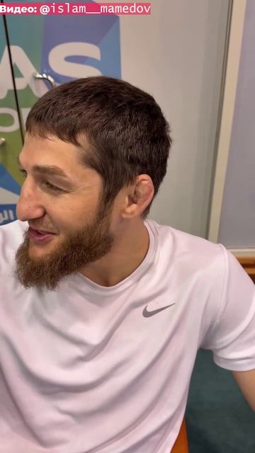 Уланбеков попытался отгадать ХИТРУЮ загадку от Мамедова