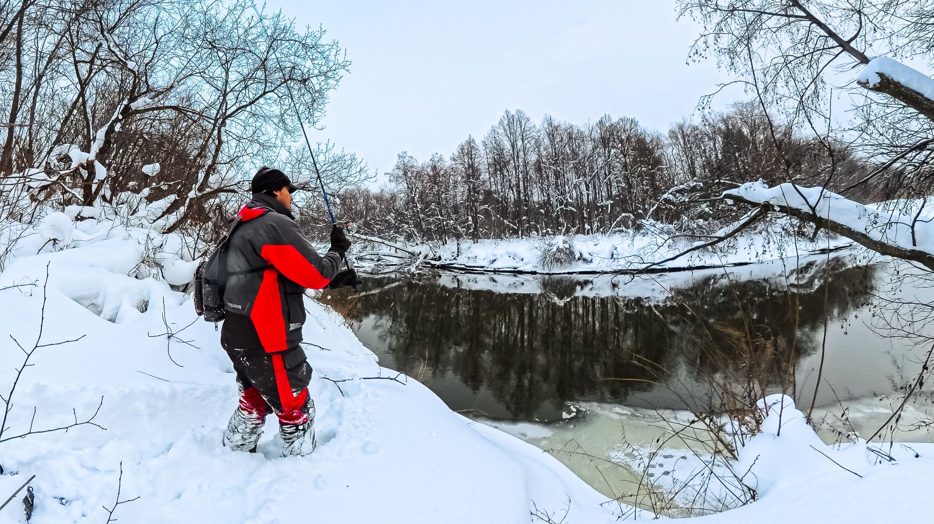 Ледовые закраины на реке, как тут ловить? Разбираю нюансы ловли на полузамерзшей реке. [Пора ловить]