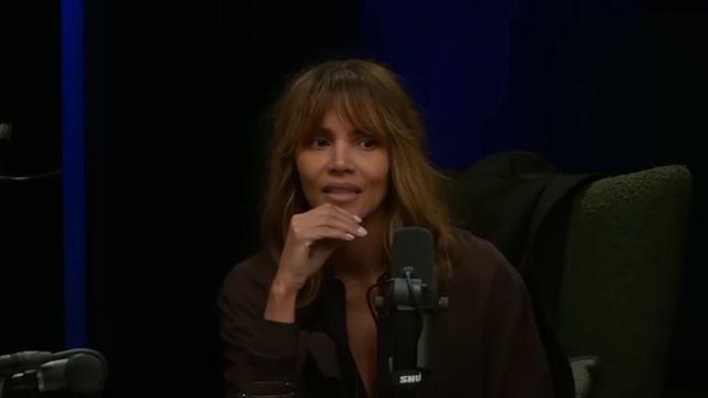 Холли Берри предупреждали, что «Бал монстров» положит конец ее карьере | Конану О’Брайену нужен друг