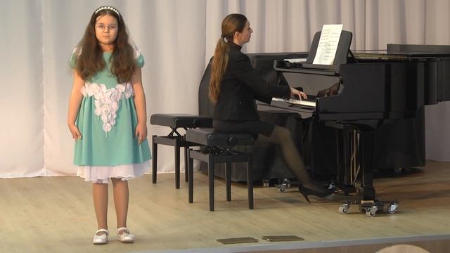 Иванова Мирта, Муз. А.Островского, сл. З.Петровой "До, ре, ми, фа, соль ..."