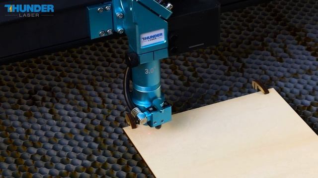 Как запустить первую работу на лазерном станке Thunder Titan Pro | резка и гравировка фанеры