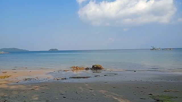 Остров Ко Ронг (Koh Rong), пляж Plankton Beach - обзор. Декабрь 2025. Камбоджа.
