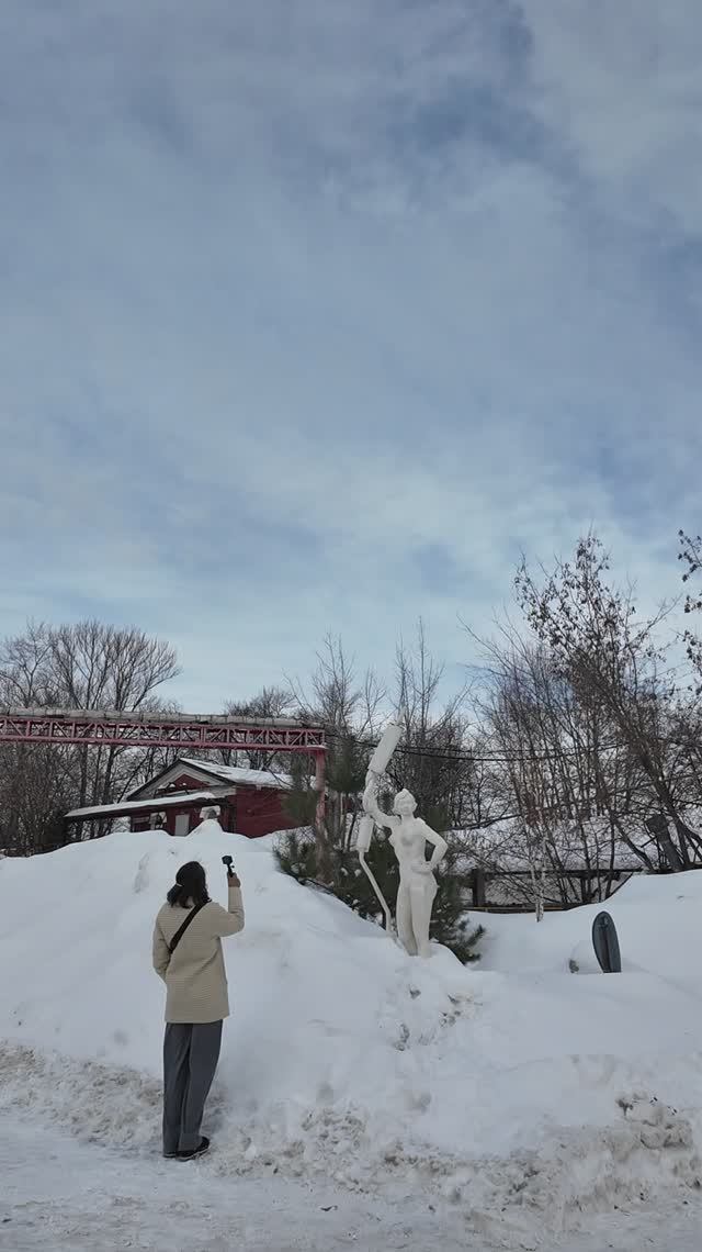 музей "АВТОМОБИЛИ МИРА" територия завода Кристалл 22.02.2026