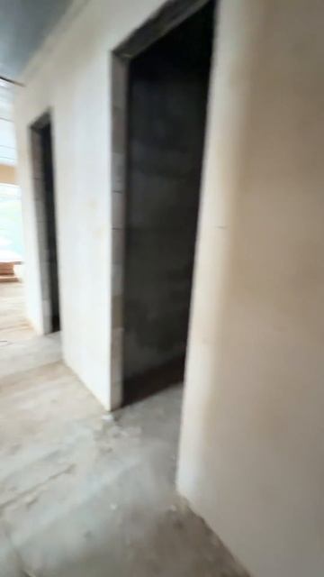 Дом готов! Штукатурка стен машинным способом и монтаж перегородок