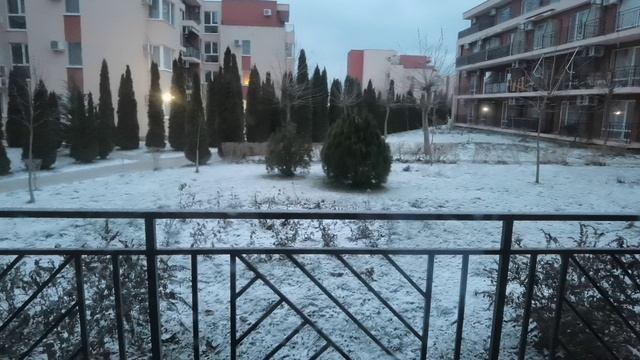 Вот она Зима пришла! ЖК Форт Нокс Холидей, Несебр, Солнечный Берег, Болгария - завалило снегом!