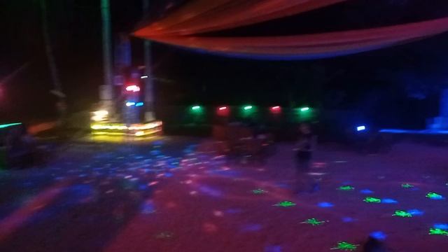 Остров Ко Ронг (Koh Rong), Кхмерская музыка. Новый год в Немецком баре. Декабрь 2025. Камбоджа.