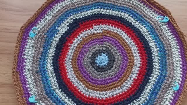 Как связать ровный красивый коврик.