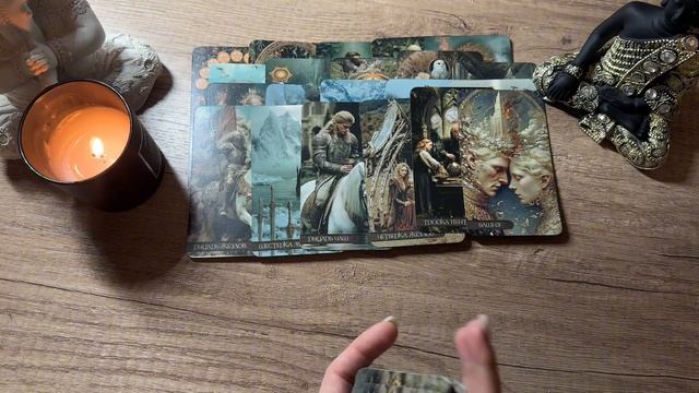 МЫСЛИ, ЧУВСТВА, ДЕЙСТВИЯ ЗАГАДАННОГО ЧЕЛОВЕКА 🌸🥹❤️ таро расклад