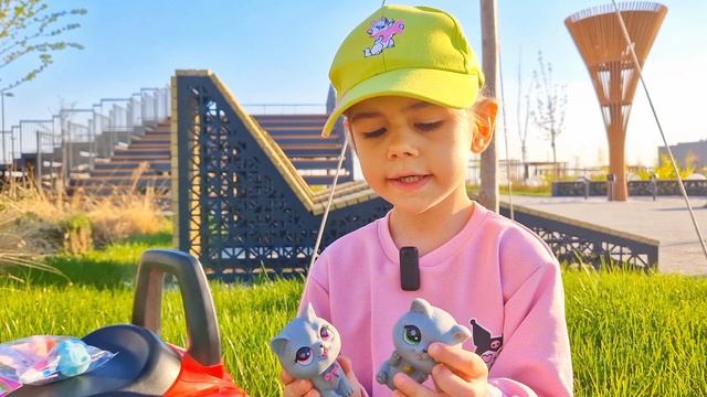 МИСС АЛИСА КИДС - РАСПАКОВКА ИГРУШЕК- НА ДЕТСКОЙ ПЛОЩАДКЕ