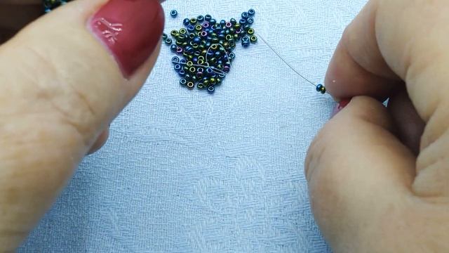 Колье из камня абалона,оплетённые бисером в технике квадратный жгут ❄️