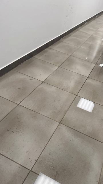 Жильцы дома от ЦДС справляются с потом..