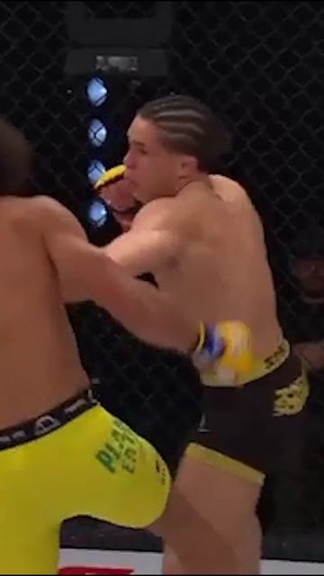 Будущая звезда наилегчайшего веса UFC - Лоне Кавана