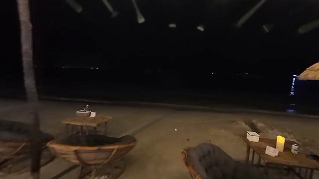 Остров Ко Ронг(Koh Rong), Port Beach Cafe под музыку. Декабрь 2025. Камбоджа.