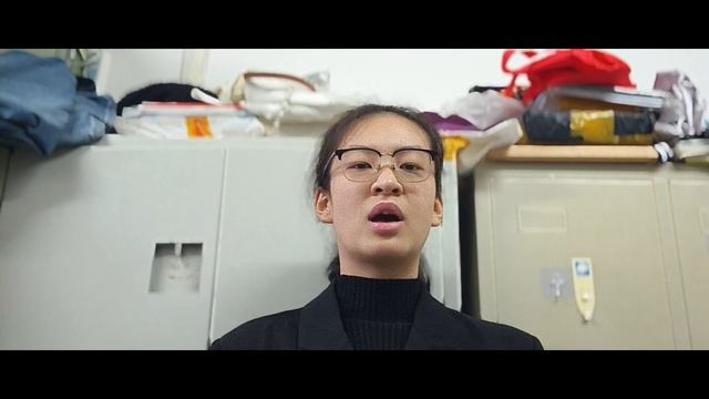 Роберт Рождественский. Помните (отрывок из поэмы Реквием) — читает Чжоу Ифэй