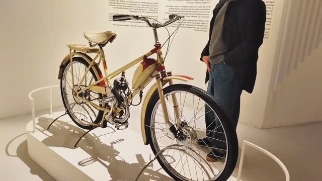 Мотовелосипед ЛВЗ В - 902 Львовский велосипедный завод 1958г.