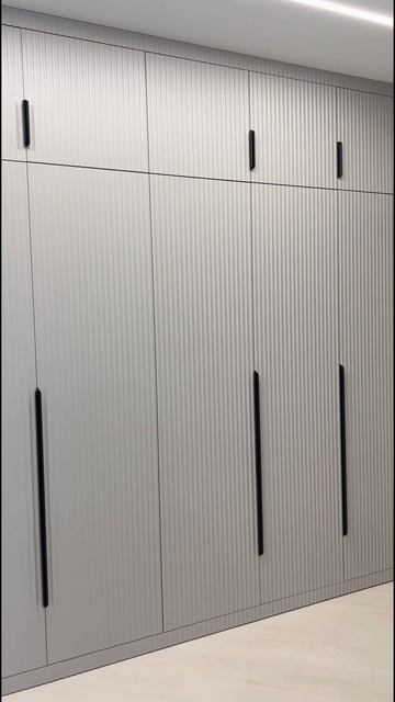 Шкаф распашной 9