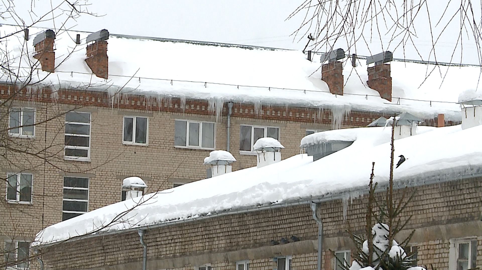 (Рыбинск-40) РЕЙД ПО КРЫШАМ: ГЛАВА ГОРОДА ВЫШЕЛ С ПРОВЕРКАМИ