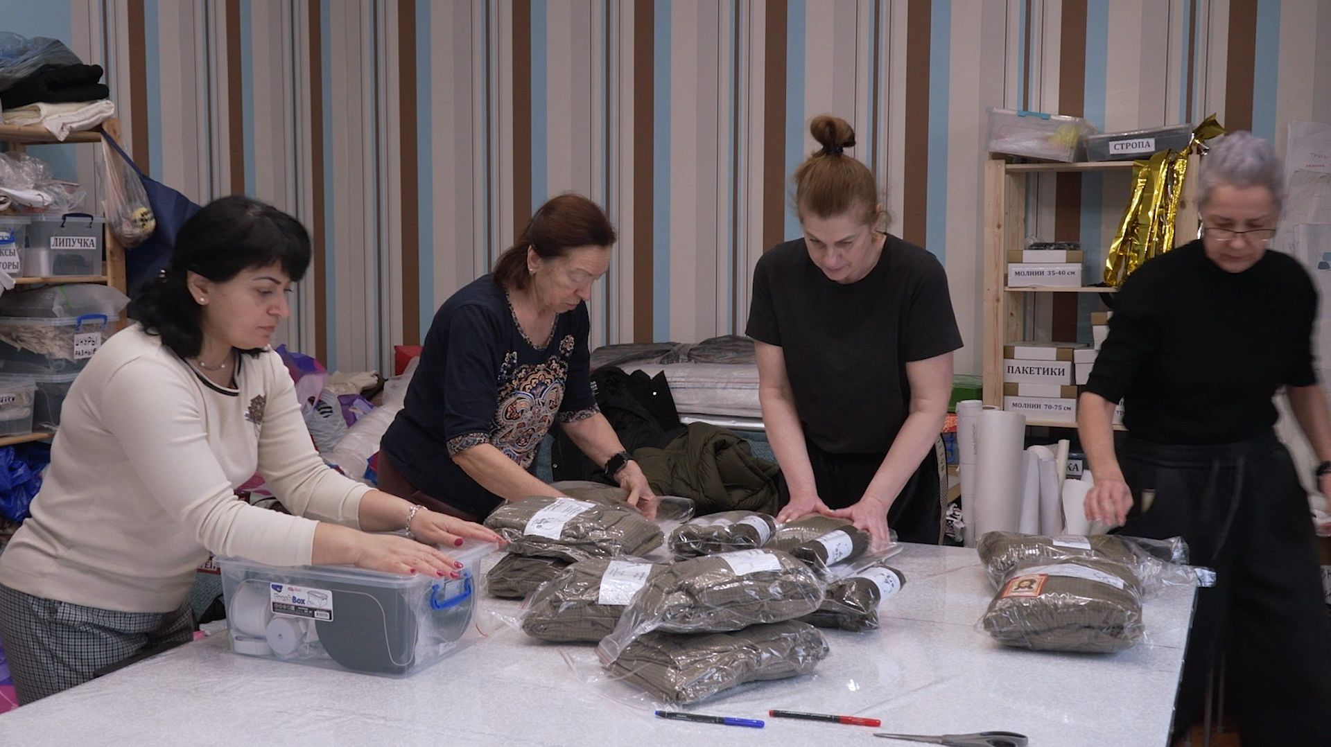 Севастопольские женщины объединились во «VZOд швей» и помогают фронту