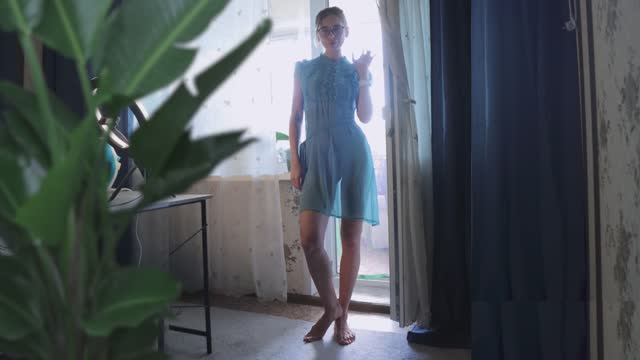 Transparent window cleaning With Tina (2)