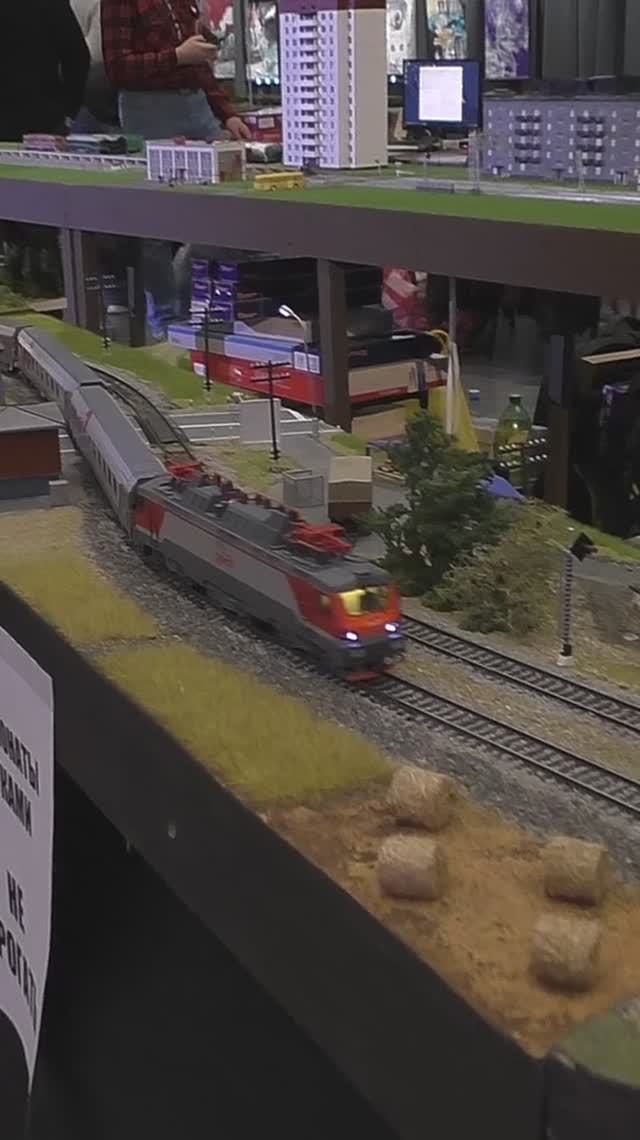 Москва, ВДНХ, Музей Гаража особого назначения, 30.10.2025. Выставка «Железнодорожная модель — 2025».