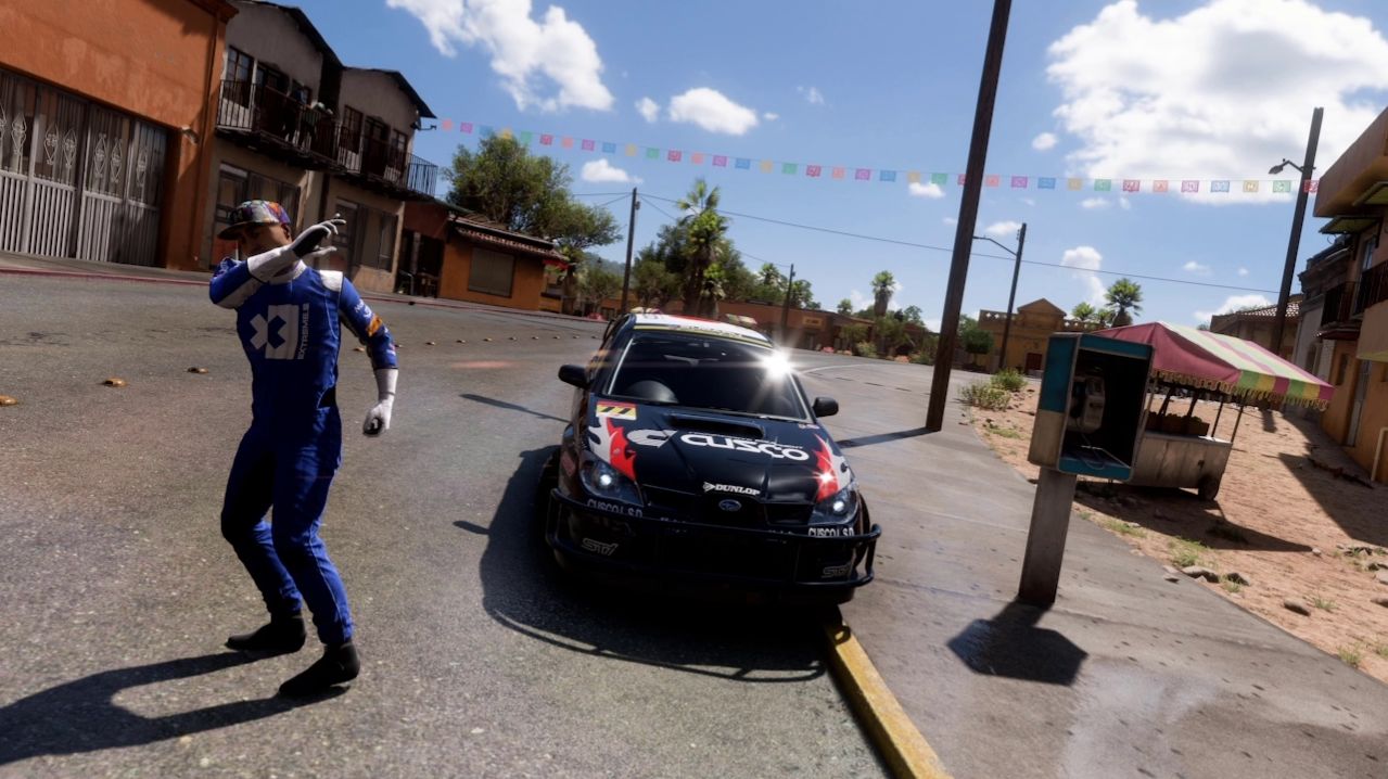 Телефонные будки можно найти тут в Forza Horizon 5