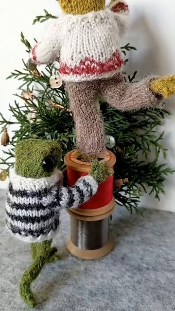 Новый год лягушонка