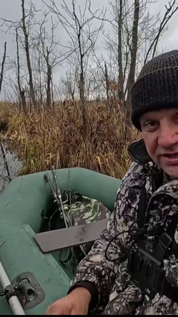 Ловля спиннингом на болоте.