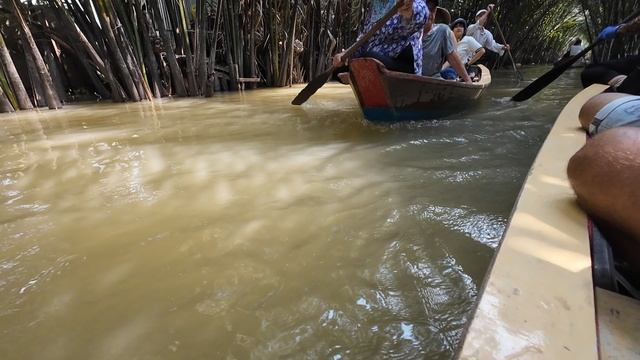 Дельта Меконга плывем по каналу на веслах - начало. Вьетнам. Январь 2026.