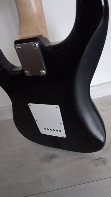 Электрогитара Fabio