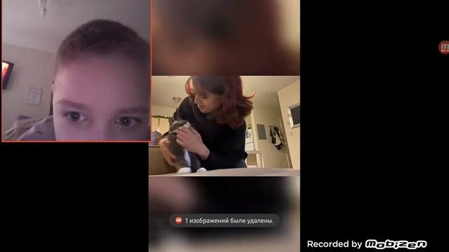 смотрю как таблетки засовывают в рот котятам