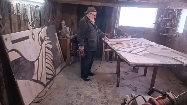 Гаражные ворота из дерева делаю своими руками.