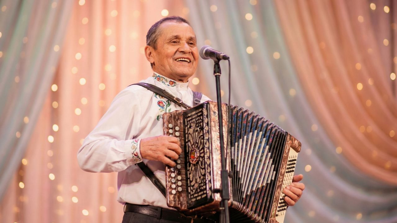 Песня "Дарю вам песни". Гилязутдинов Галафутдин Афзалутдинович. Фестиваль "Арт Империя"