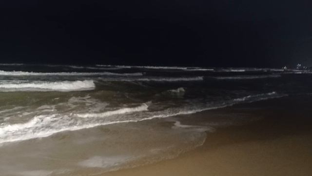 Дананг, море вечером. Вьетнам. Январь 2026.