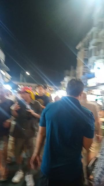 Бангкок, Khaosan Road - вечер. Январь 2026. Таиланд.