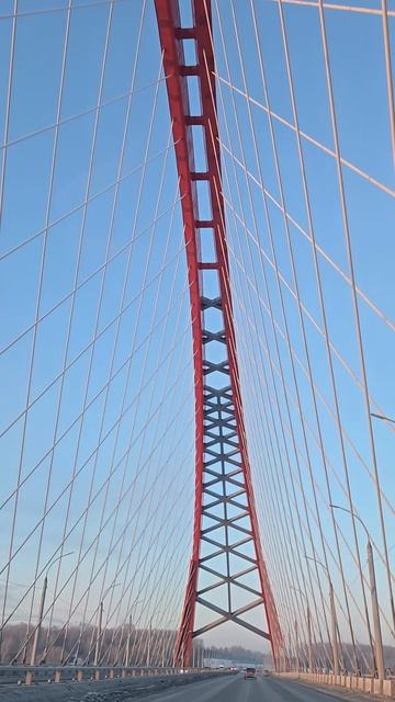 Бугринский мост - самый длинный арочный пролет моста в России