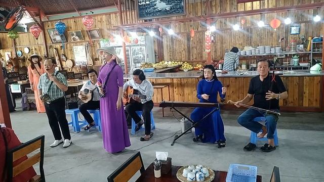 Дельта Меконга Вьетнамские музыканты. Вьетнам. Январь 2026.