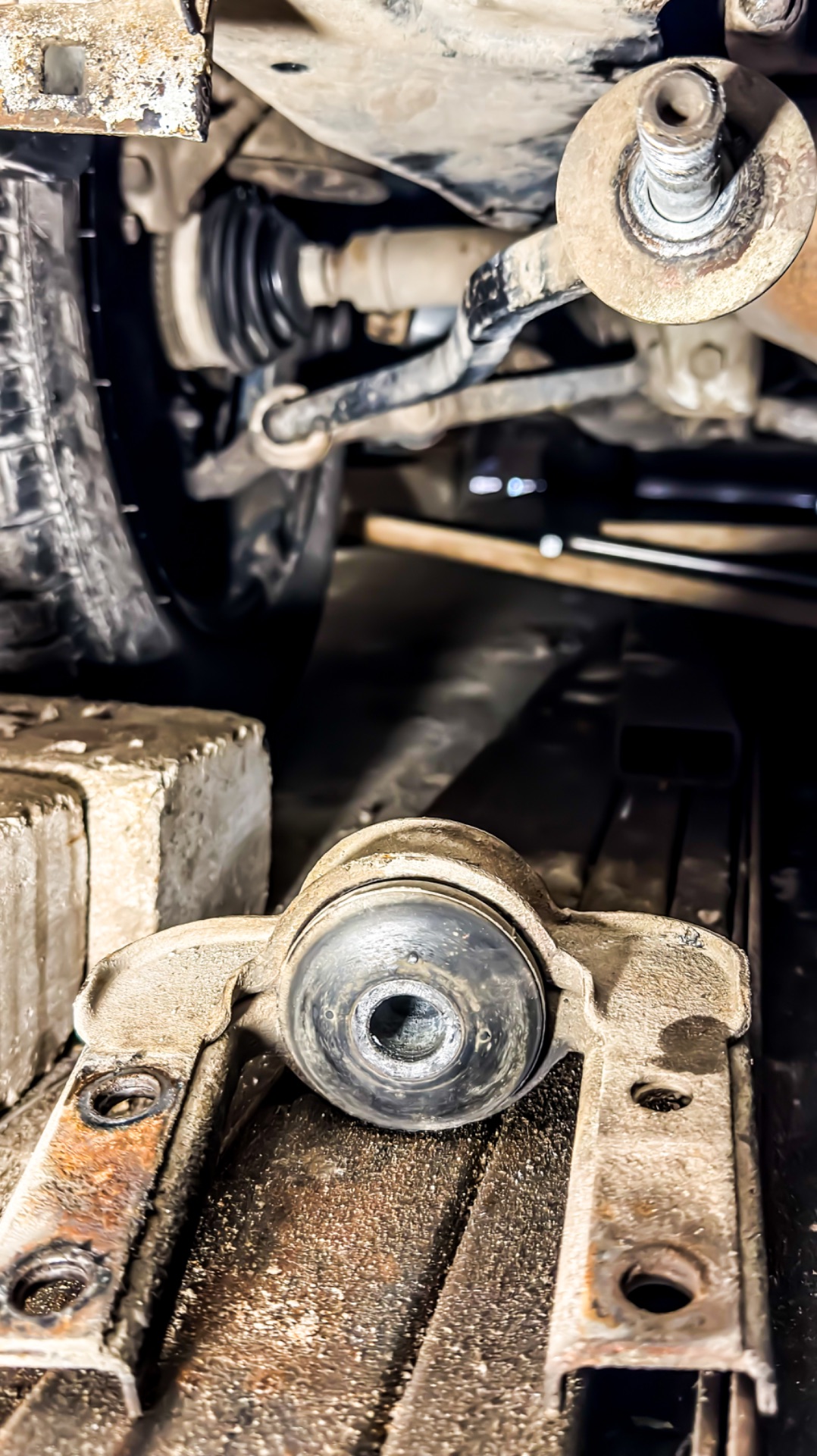 Установка поперечины SAFE Autoproduct