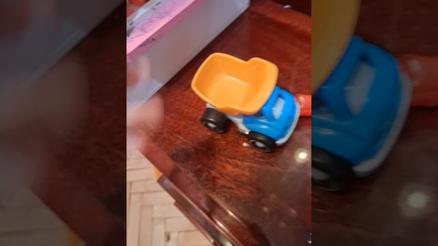 Гуджитсу видит стройку во сне