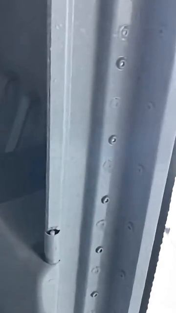 Корабль попал в шторм